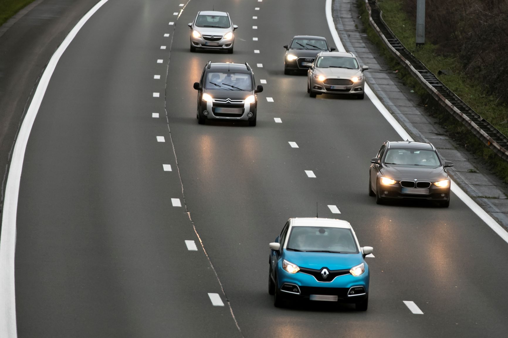 'Middenstrookrijden', mag dat?