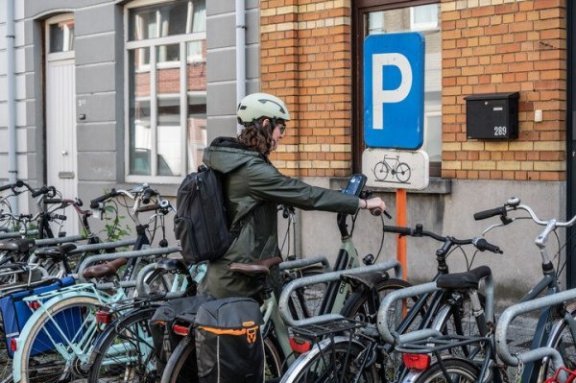 Fiets parkeren: veilig stallen én waar het mag